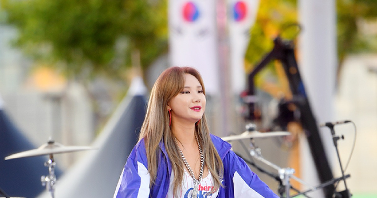 [TD포토] EXID LE '외쳐! 대~한민국'