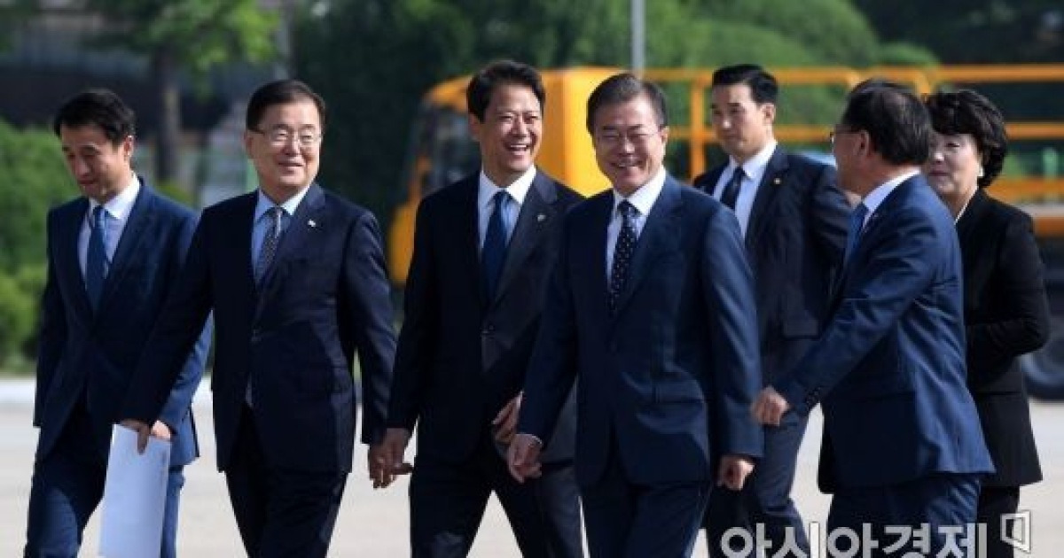 [포토] 밝은 표정의 문재인 대통령