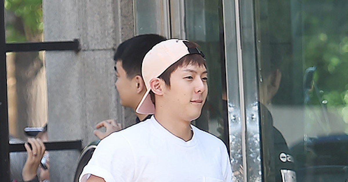 [포토엔HD] 비투비(BTOB) 이민혁 '바쁘다 바뻐'