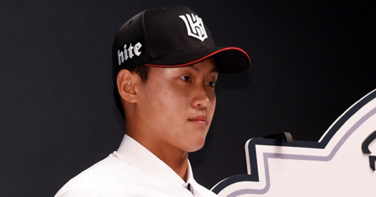 [MD포토] 전용주 '2019 KT의 샛별'