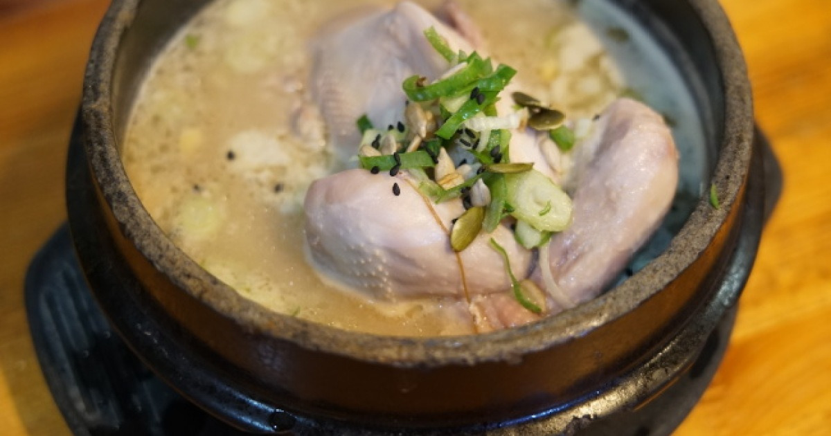 [Epicurean Challenge] Chicken bathing in hot soup, samgyetang