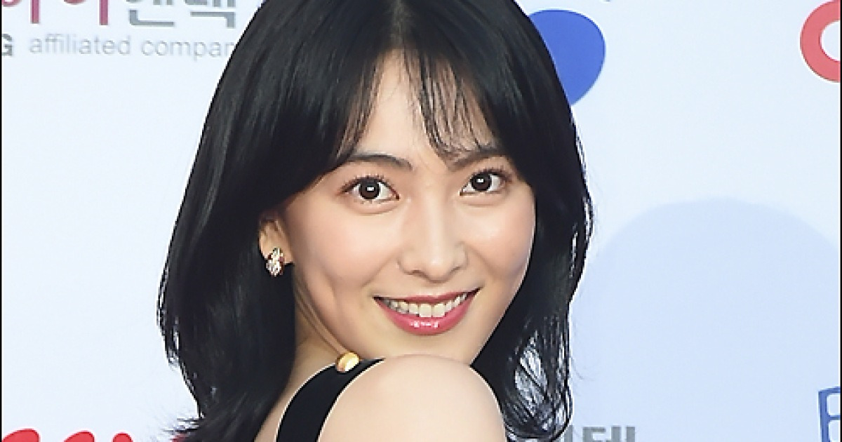 '배우로 돌아왔다' 강지영, BIFAN에서 빛난 완벽 미모 [MD동영상]