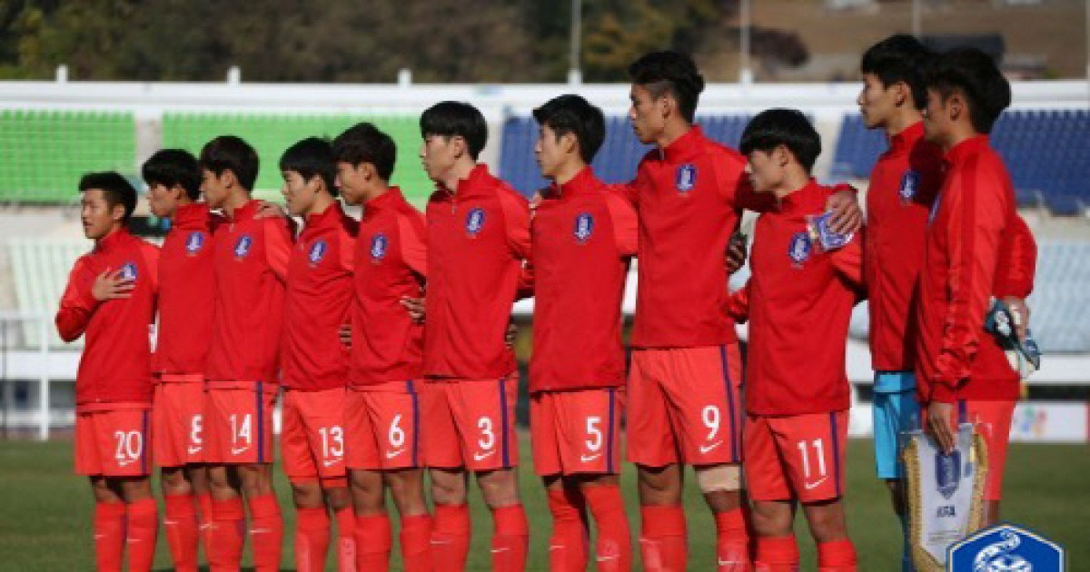 성인부터 U-16까지, 아시아 맹주 사수하라..한국 축구 '더 큰 위기'