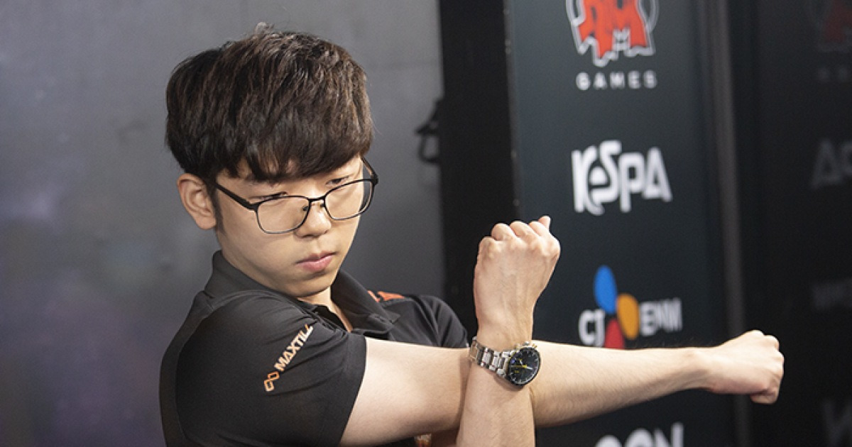 [롤챔스] bbq, SK텔레콤 바텀 듀오 무력화 시키며 1:1 동점