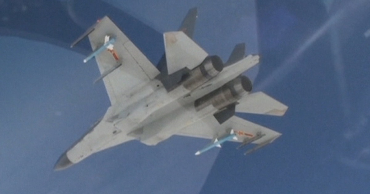 중국 군용기 KADIZ 진입후 이탈..국방무관 불러 항의