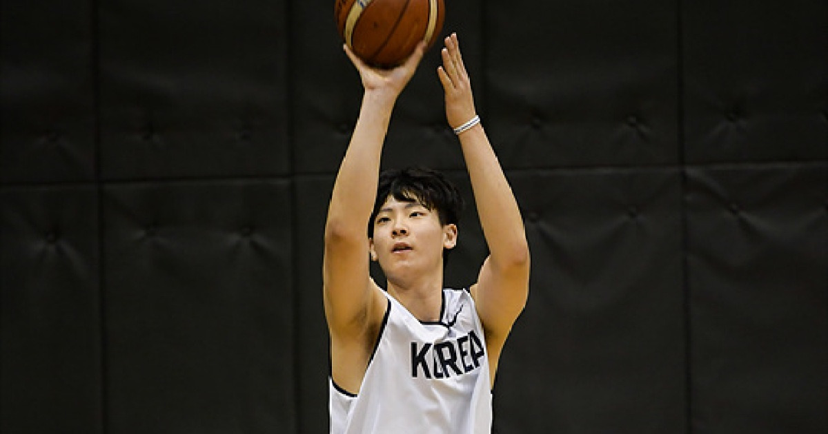 [JB포토] U18 김형빈 '하나 더'