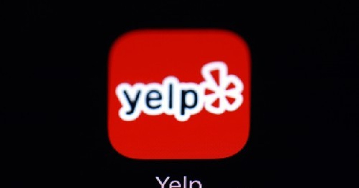 Earns Yelp
