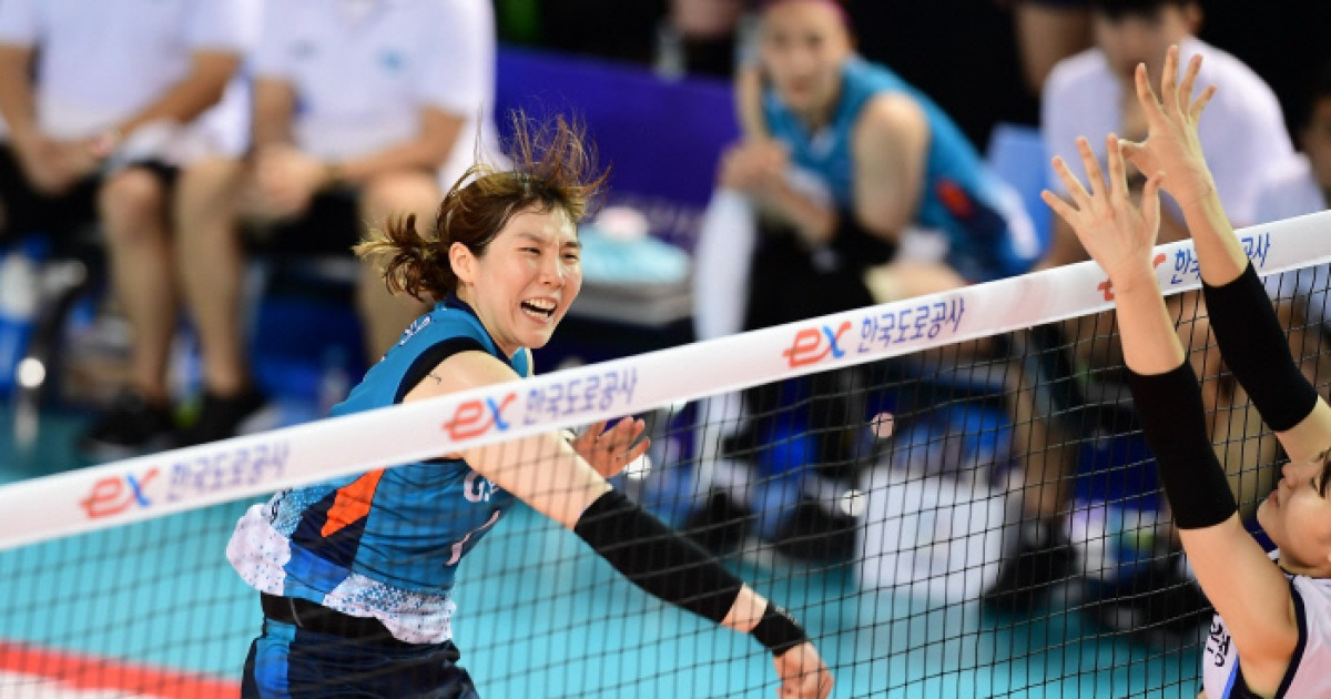 이소영, 26득점..GS칼텍스, KOVO컵 준결승 진출