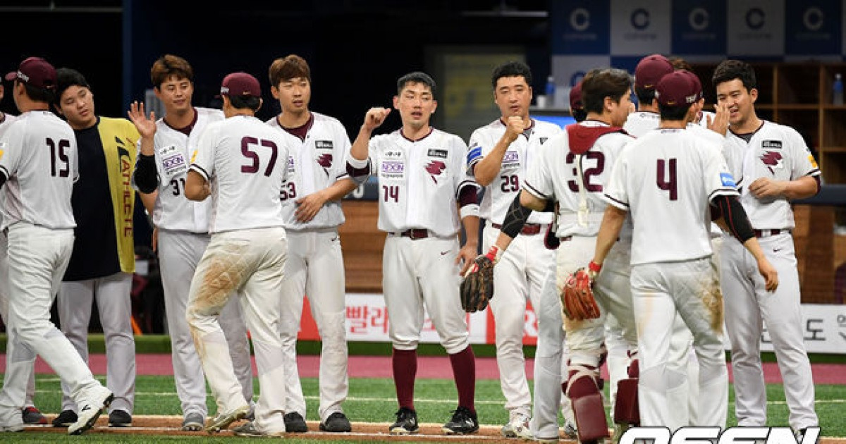 '8G 연속 15안타+' 넥센의 괴력, KBO 신기록 어디까지?