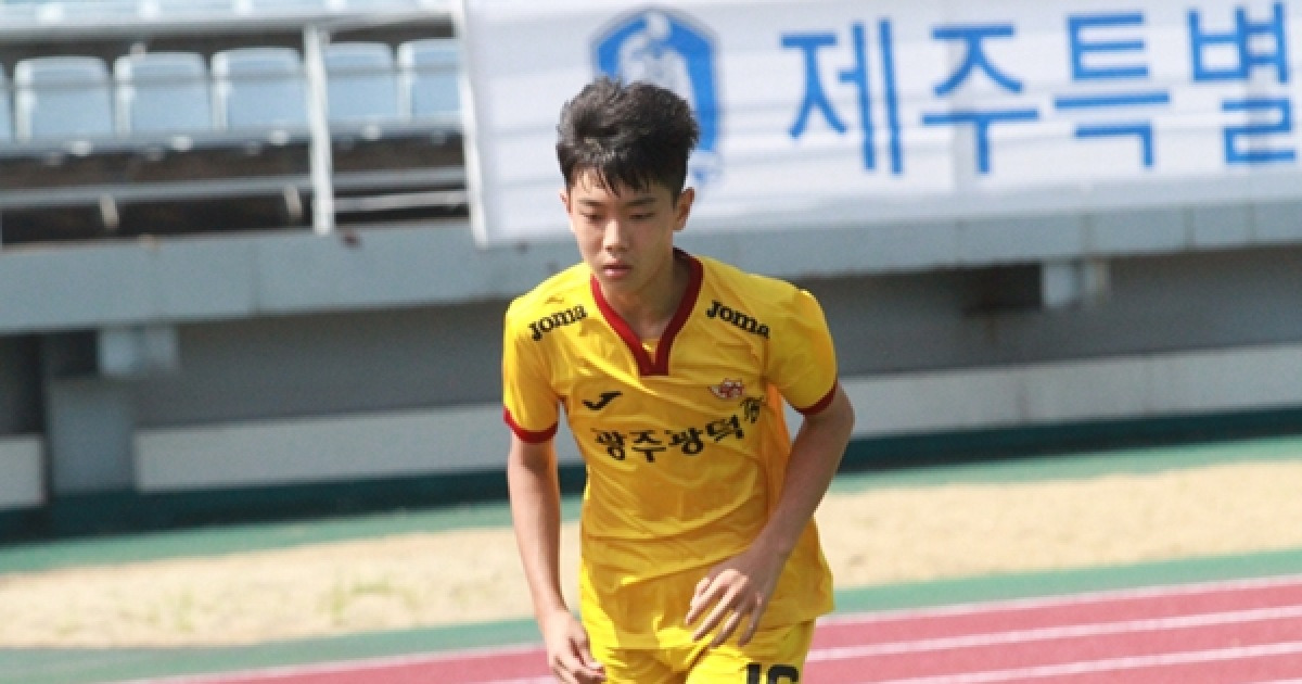 [제주국제유스] 광주 문민서, '코너킥도 침착하게'