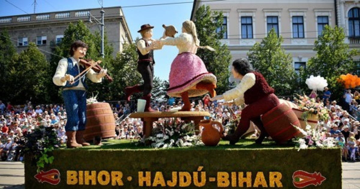 HUNGARY FLOWER FESTIVAL