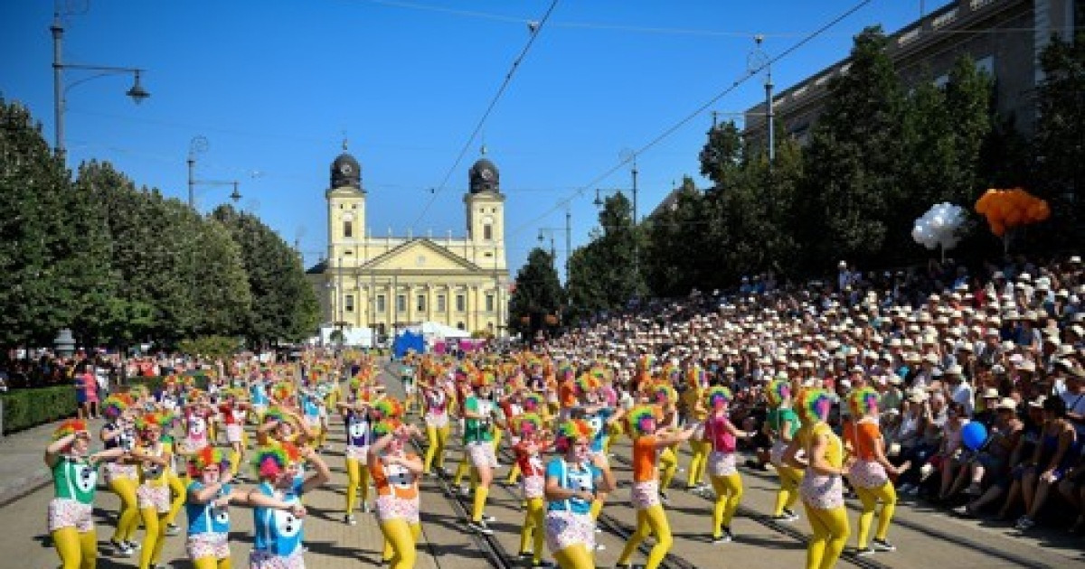 HUNGARY FLOWER FESTIVAL