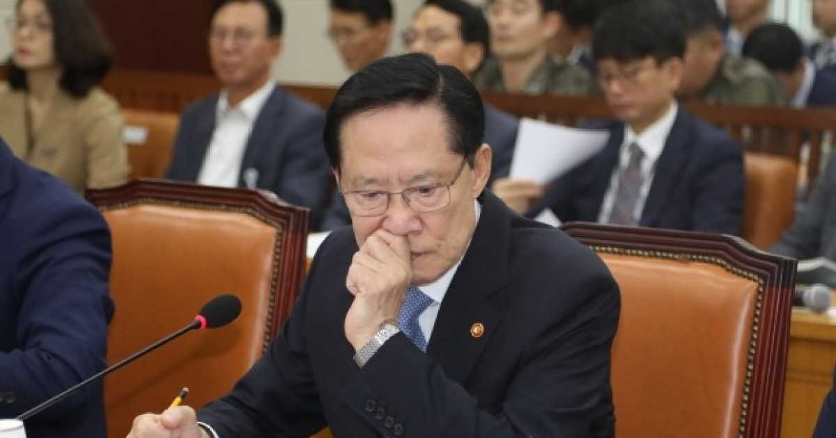 송영무 국방장관 "DMZ GP 구역별 철수 북한 제안"