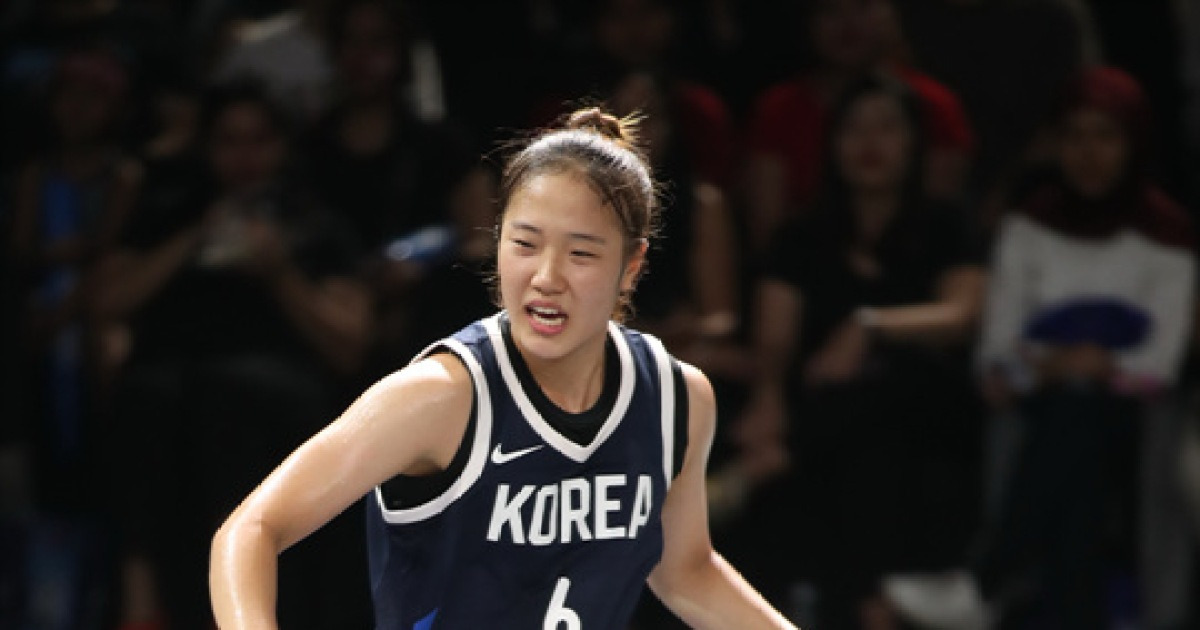 [18AG] 아쉬운 마음에 발을 동동