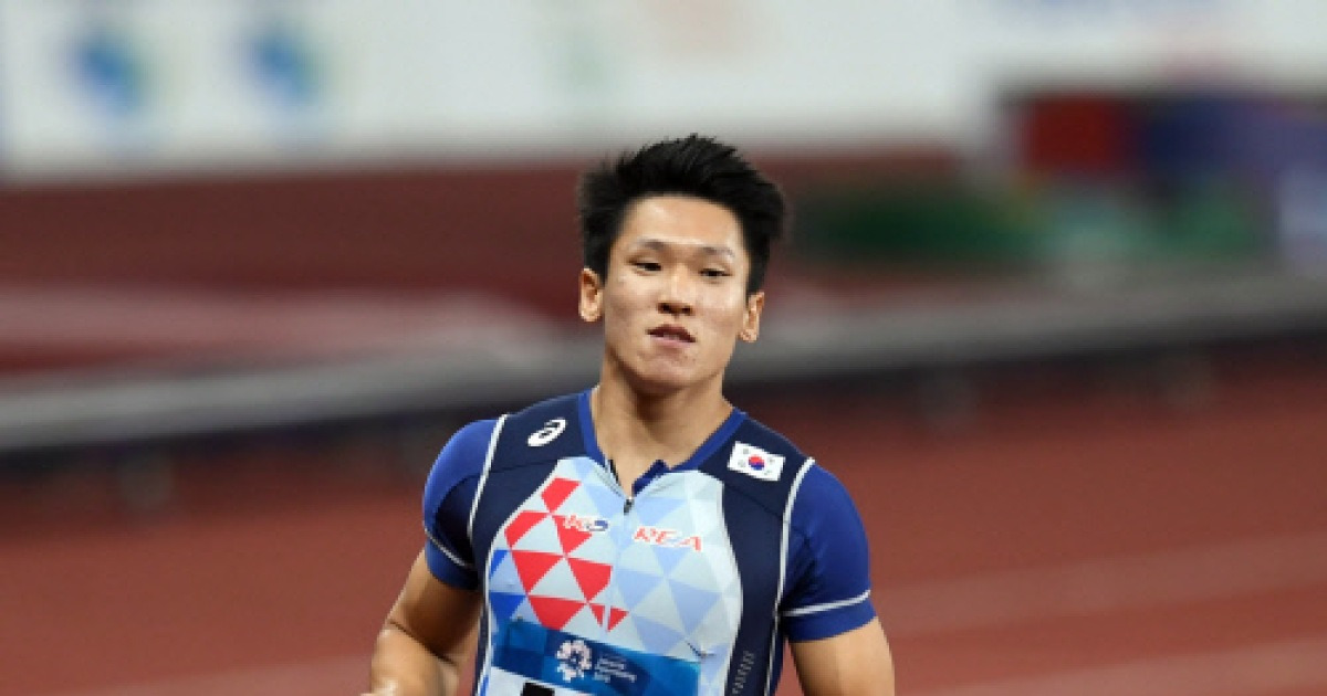 [자카르타AG]'0.04초차' 200m에서 4위로 메달획득 실패한 김국영