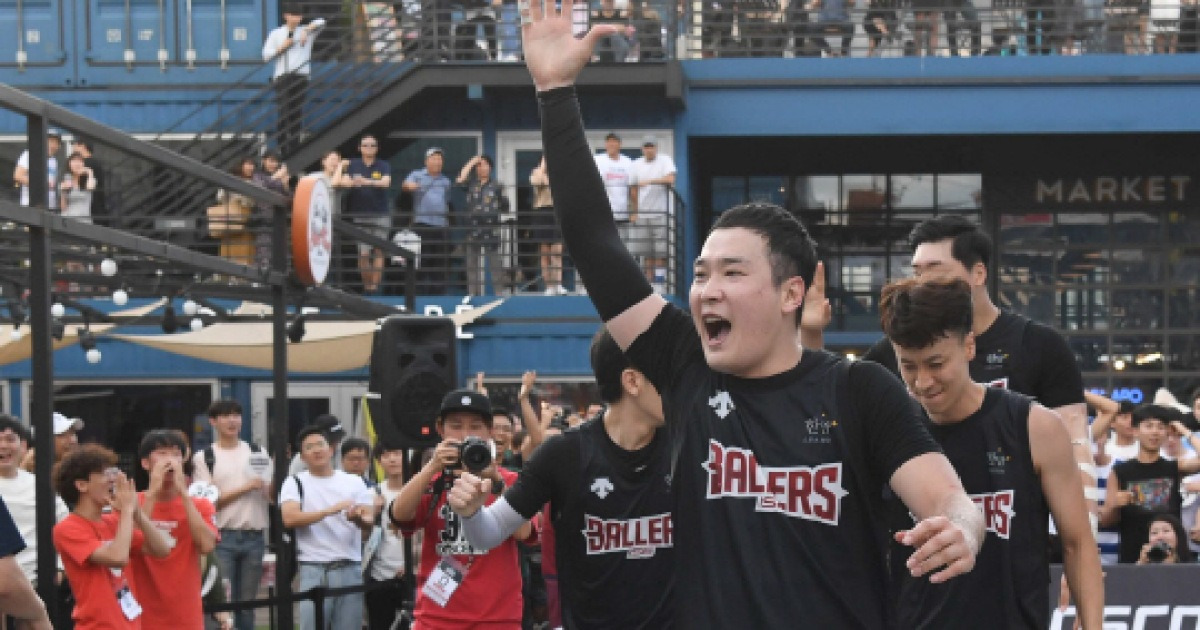 [3X3]'김민섭 역전 버저비터' ISE, CLA꺾고 3대3프로리그 초대 챔피언 등극