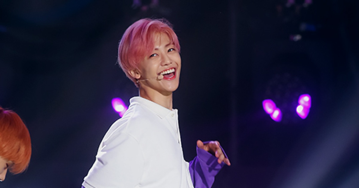 [bnt포토] NCT DREAM 재민 '흥겹게'