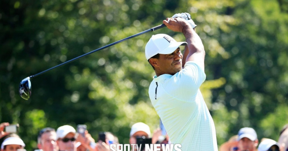 [PGA] 우즈, PO 3차전 BMW 챔피언십 첫날 공동 선두