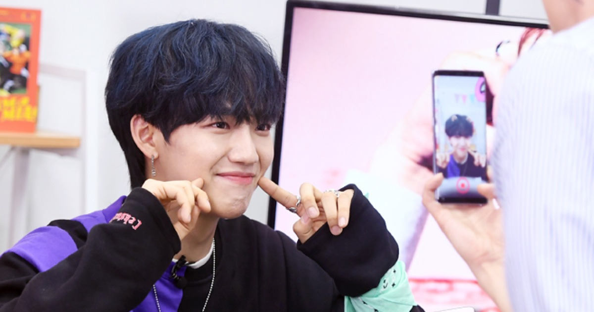 [TD포토] MXM 영민 '예쁜짓~'