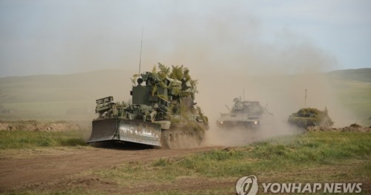 RUSSIA DEFENSE MANEUVERS VOSTOK 2018