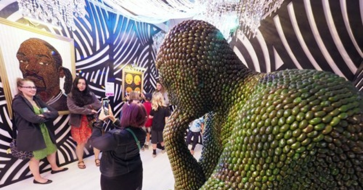 USA CANDYTOPIA ART EXHIBIT