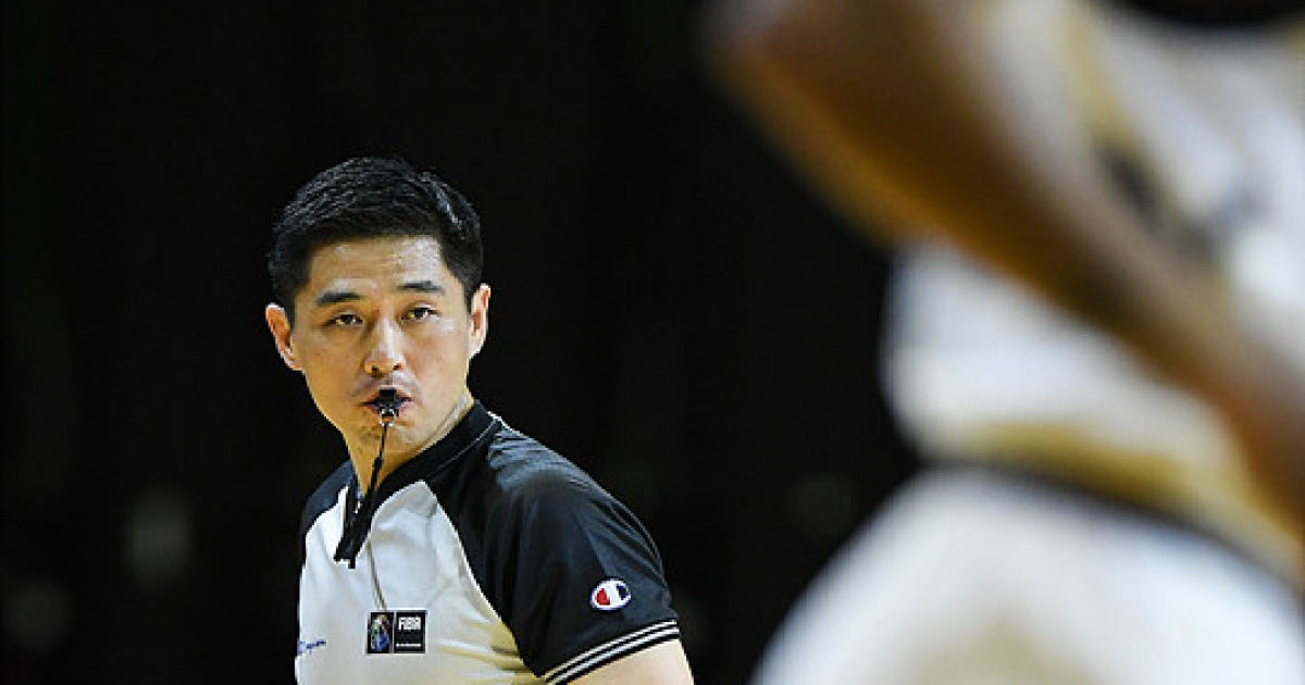 [JB포토] 터리픽12 참가한 KBL 황인태 심판