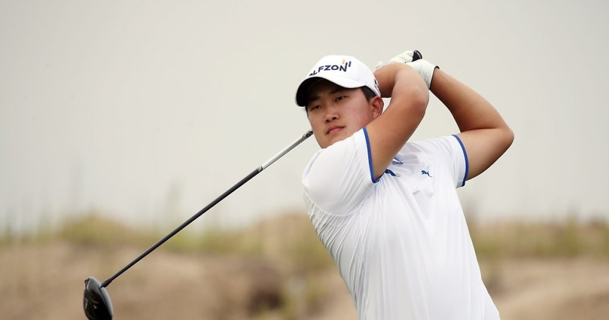 김영웅의 힘찬 스윙