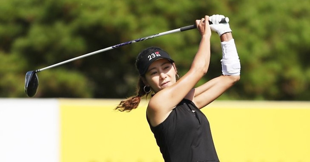 이본의 드라이버 티샷