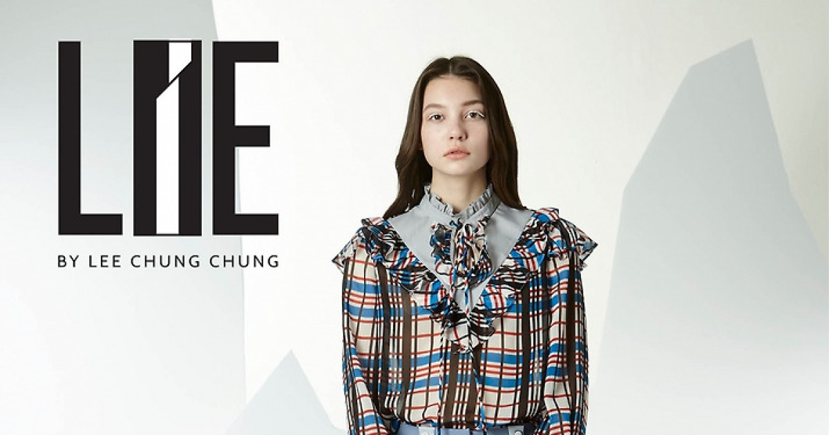 라이, 18FW 맞아 페미닌 체크 스타일링 선봬
