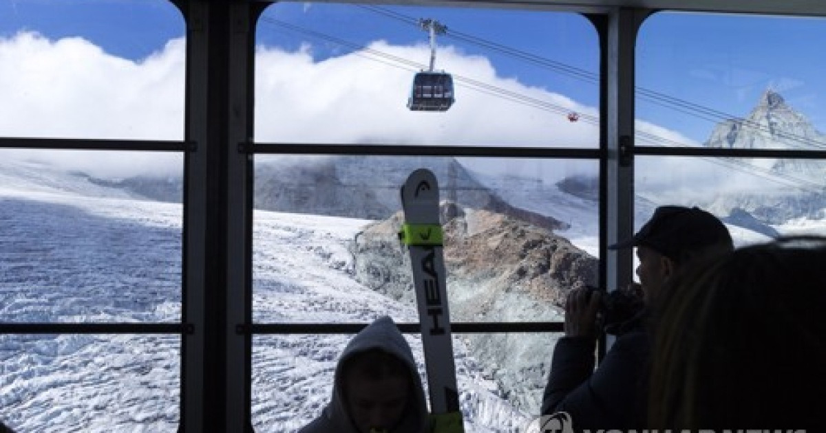 schweiz-zermatt-opening-3s-ropeway