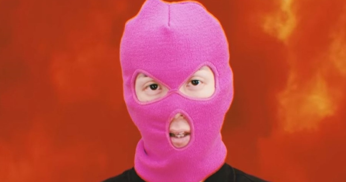 [Trending] Masked rapper 'Mommy Son' creates buzz on Korean hip-hop scene