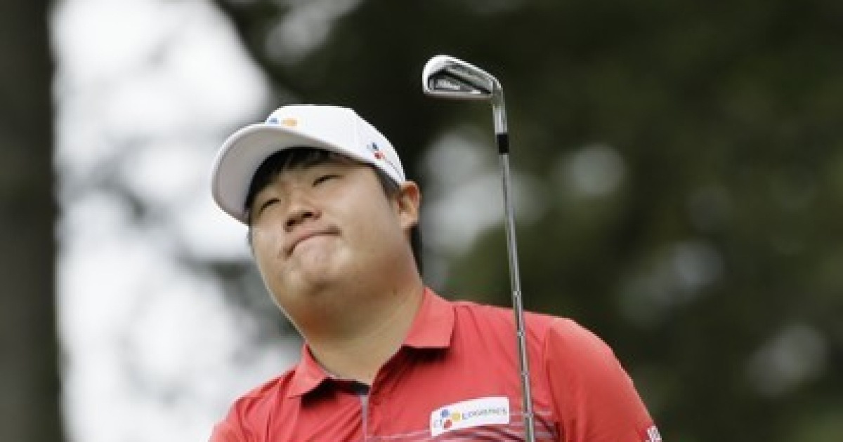 'PGA 루키' 임성재, 데뷔전 1R 공동 4위