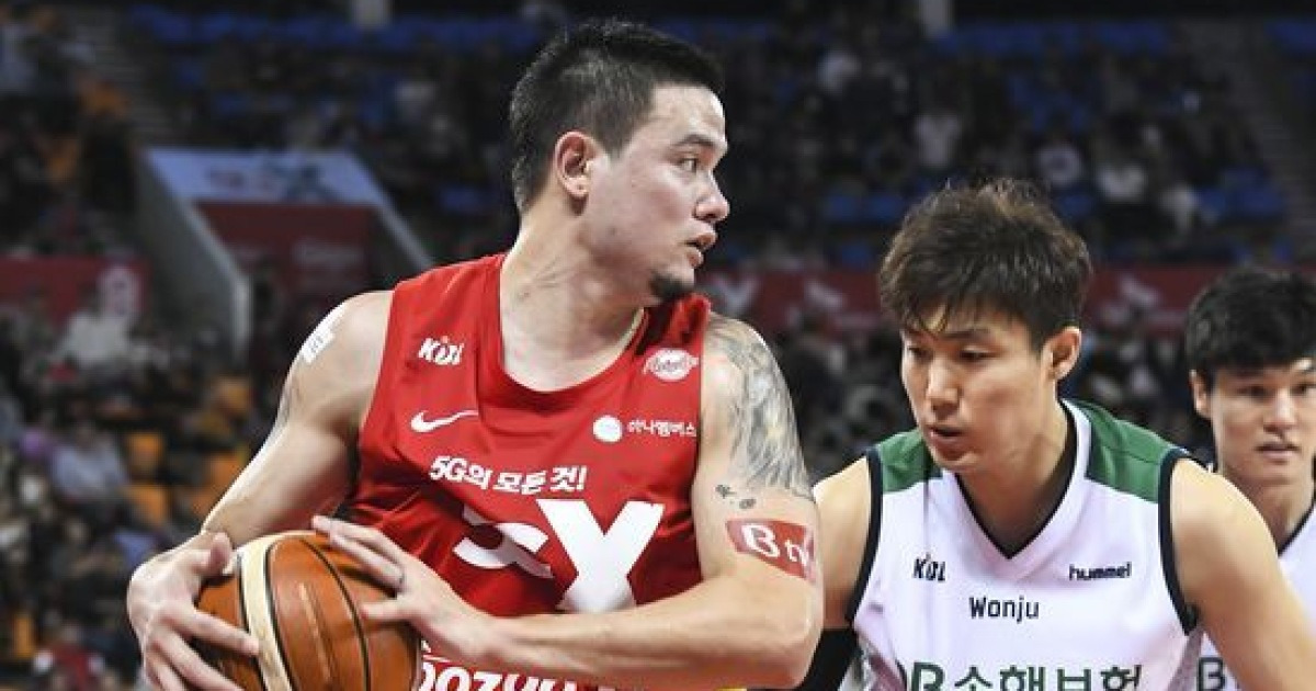 '김민수-윌리엄스 활약' SK, DB 꺾고 개막 첫 승