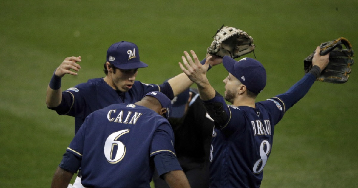 '무거워진 류현진 어깨' 다저스, 커쇼 난조에 NLCS 1차전 패배