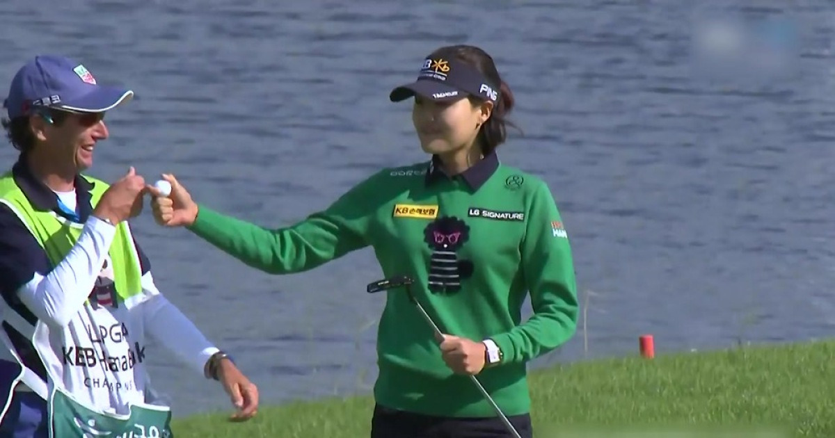 전인지, 2년 만의 LPGA 우승..KEB하나은행 챔피언십 정상