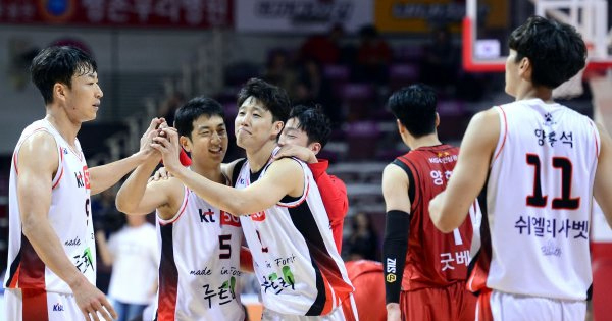 KT, 'KGC에 짜릿한 승리~' [포토]