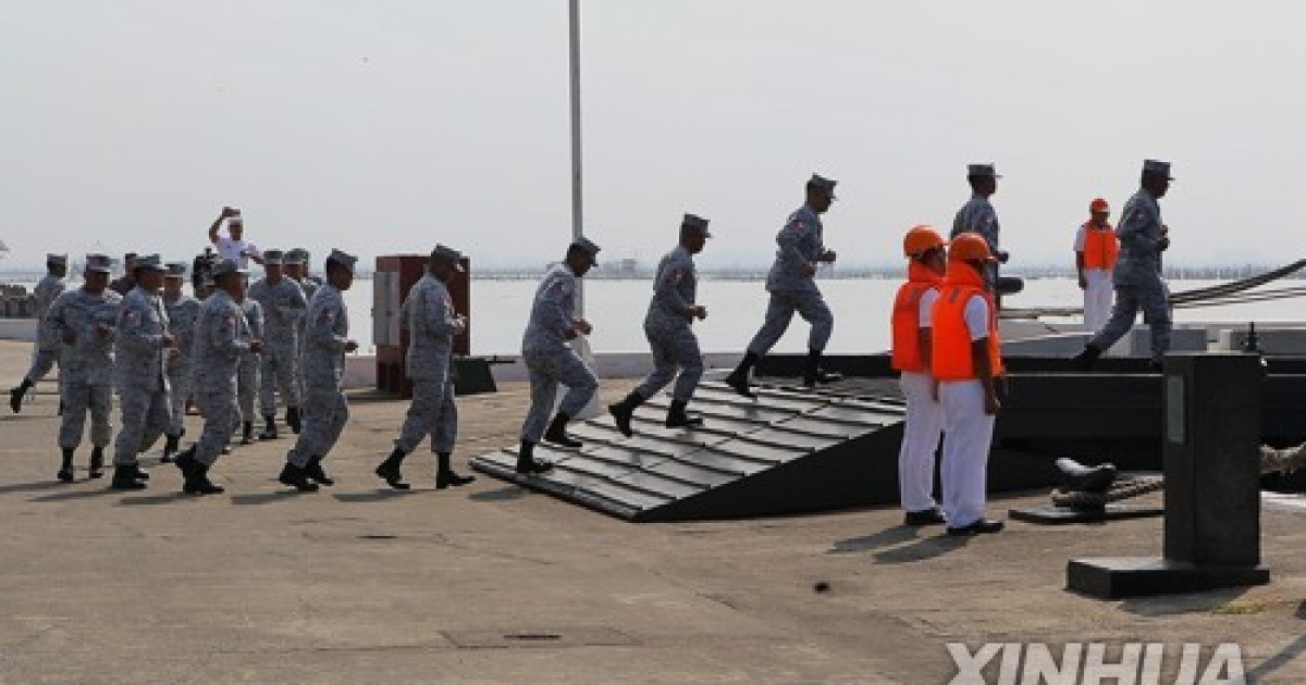 PHILIPPINES-CAVITE-ASEAN-CHINA MILITARY EXERCISE-NAVY-SEND OFF