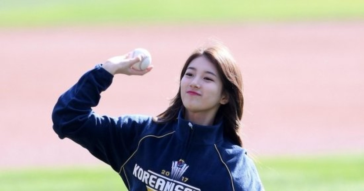 KBO, 한국시리즈 시구자 공모.."특별한 사연 남겨주세요"