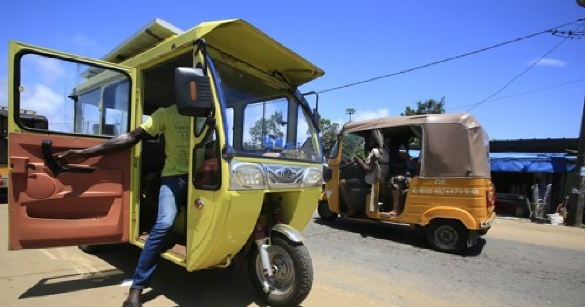 IVORY COAST TRANSPORT SOLAR TAXIS