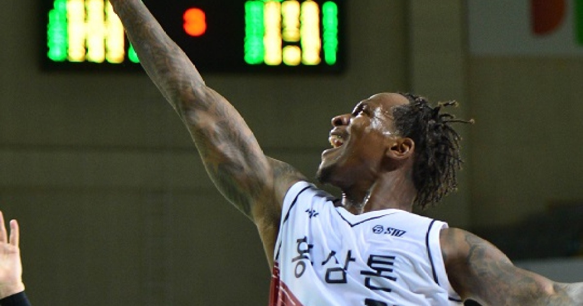 [BK Review] '컬페퍼-오세근 동반 활약' KGC, 연장 접전 끝 리그 첫 승