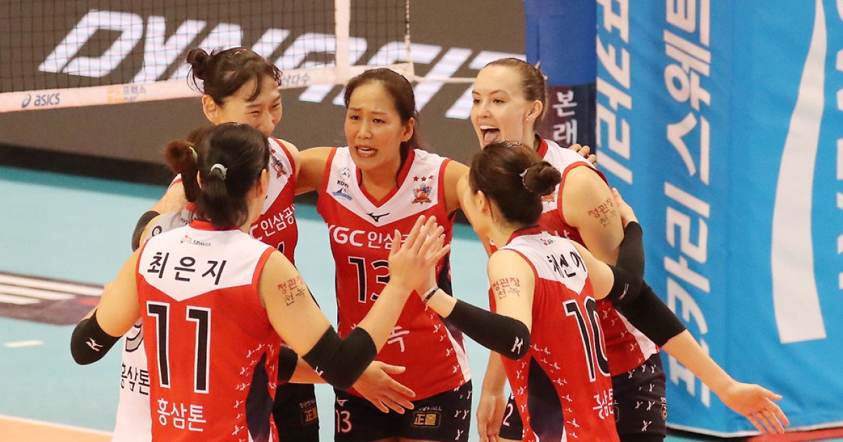 KGC인삼공사, GS칼텍스 3-1 제압..현대건설은 4연패(종합)