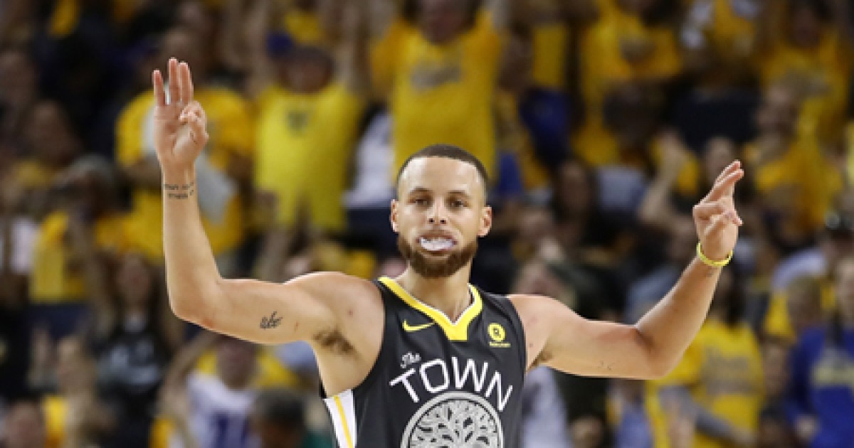 '커리 37점' GSW, 뉴올리언스 꺾고 6연승 질주