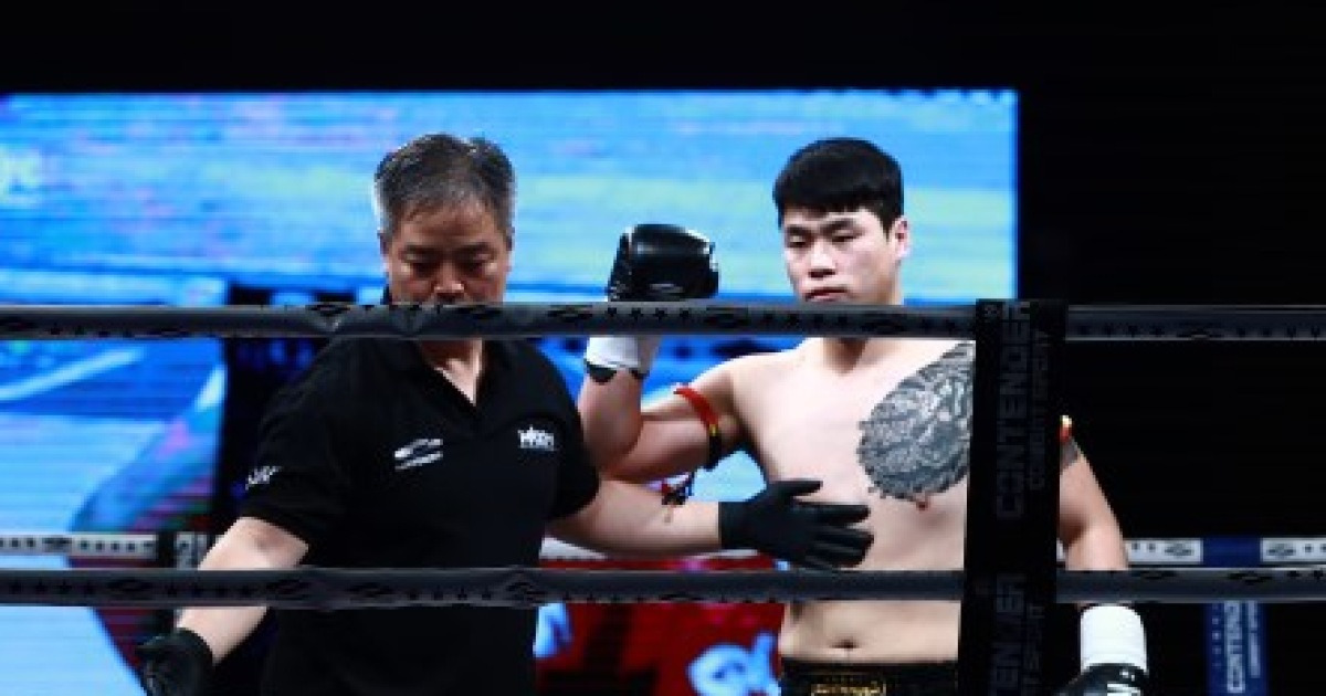 [포토]'MAX FC15' 장태원 황호명 다운에 환호