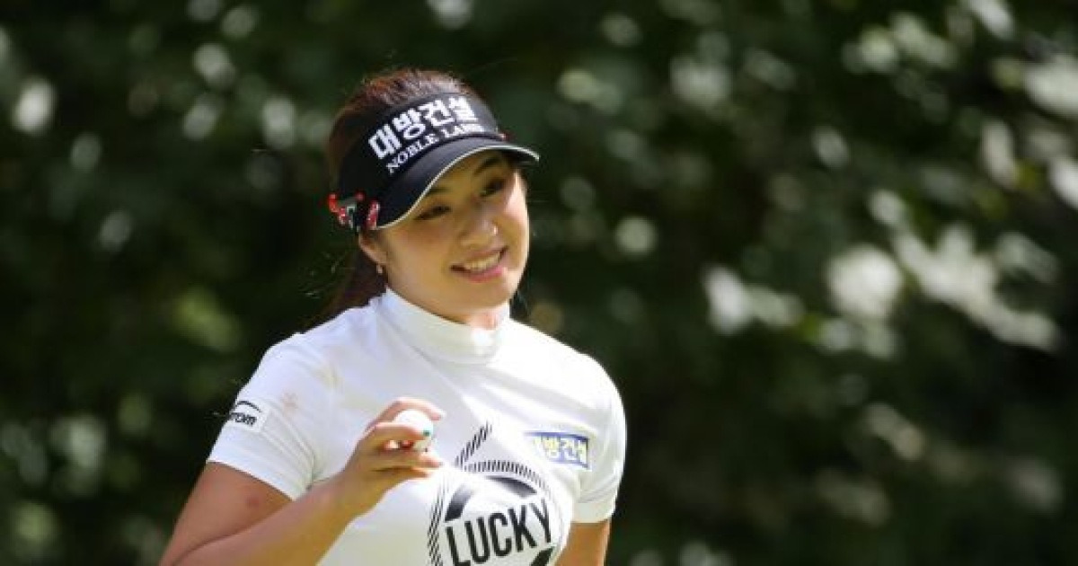 이정은6 "LPGA투어 Q시리즈 수석"