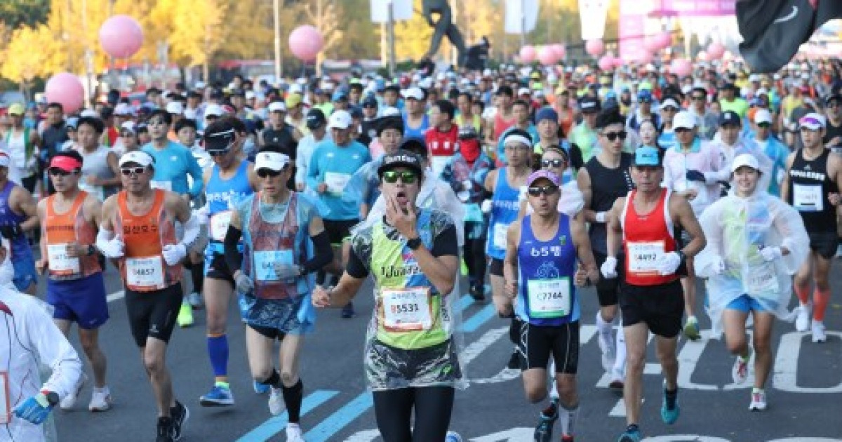 [포토]2018 JTBC 서울마라톤, 나만의 발언대