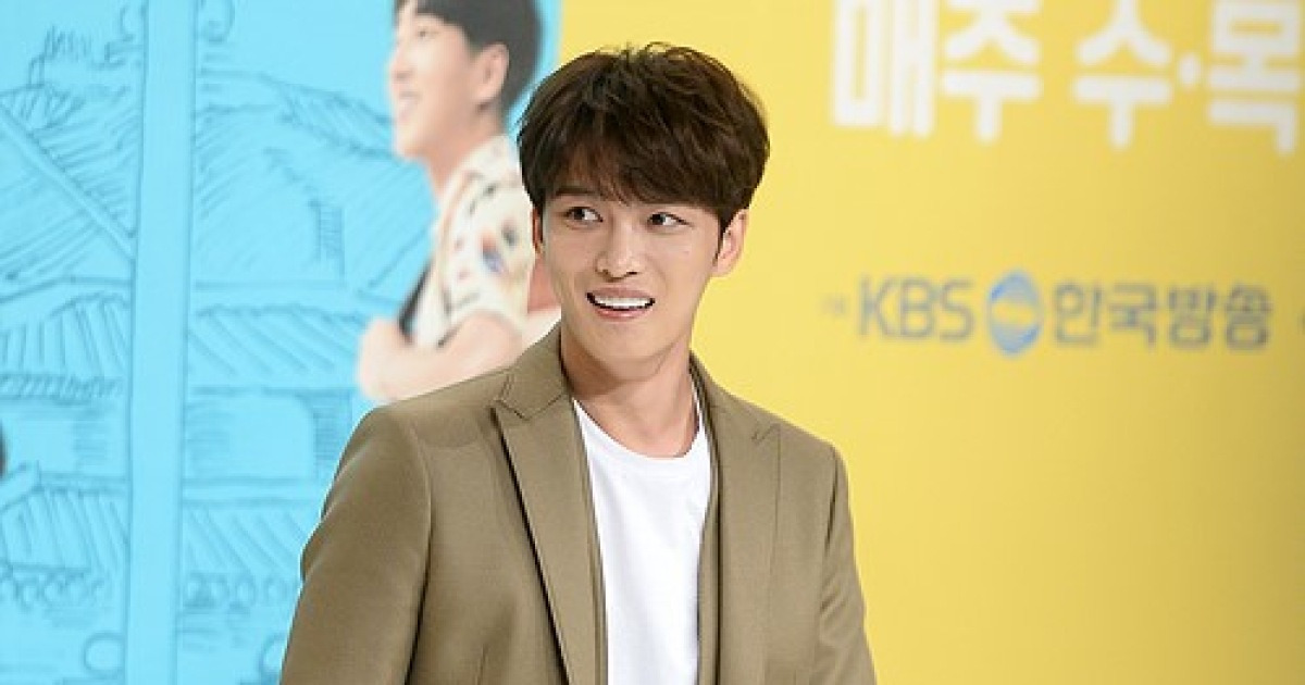 김재중, 김준수 전역 축하..영원한 JYJ 우정 [M+★SNS]