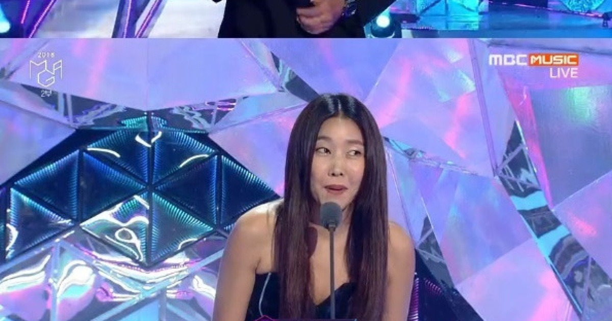 [2018 MGA] 전현무♥한혜진, 서로에게 칭찬 '함박웃음'