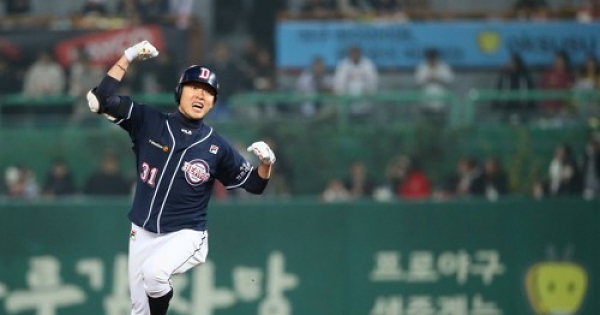 [KS 4차전] '데일리 MVP' 정수빈, 2015 KS MVP 위엄 입증