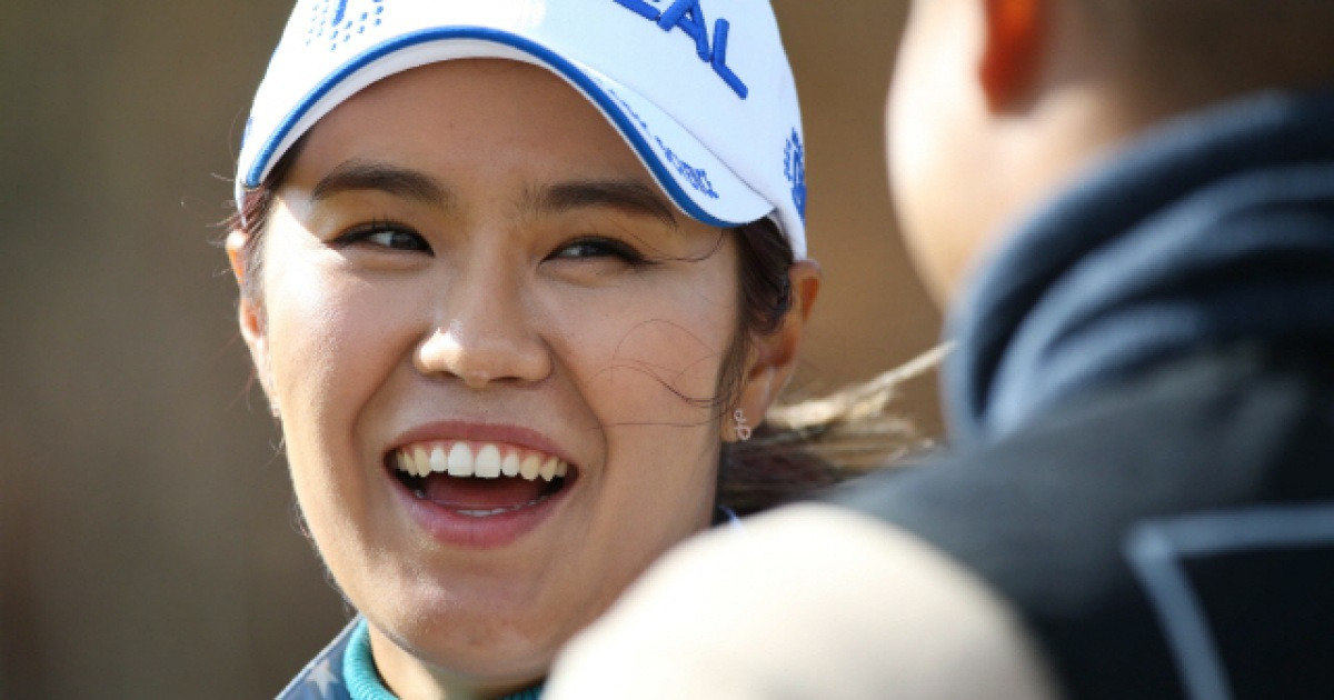 [KLPGA ADT캡스 챔피언십 1R] 최혜용 "끝까지 웃는다"