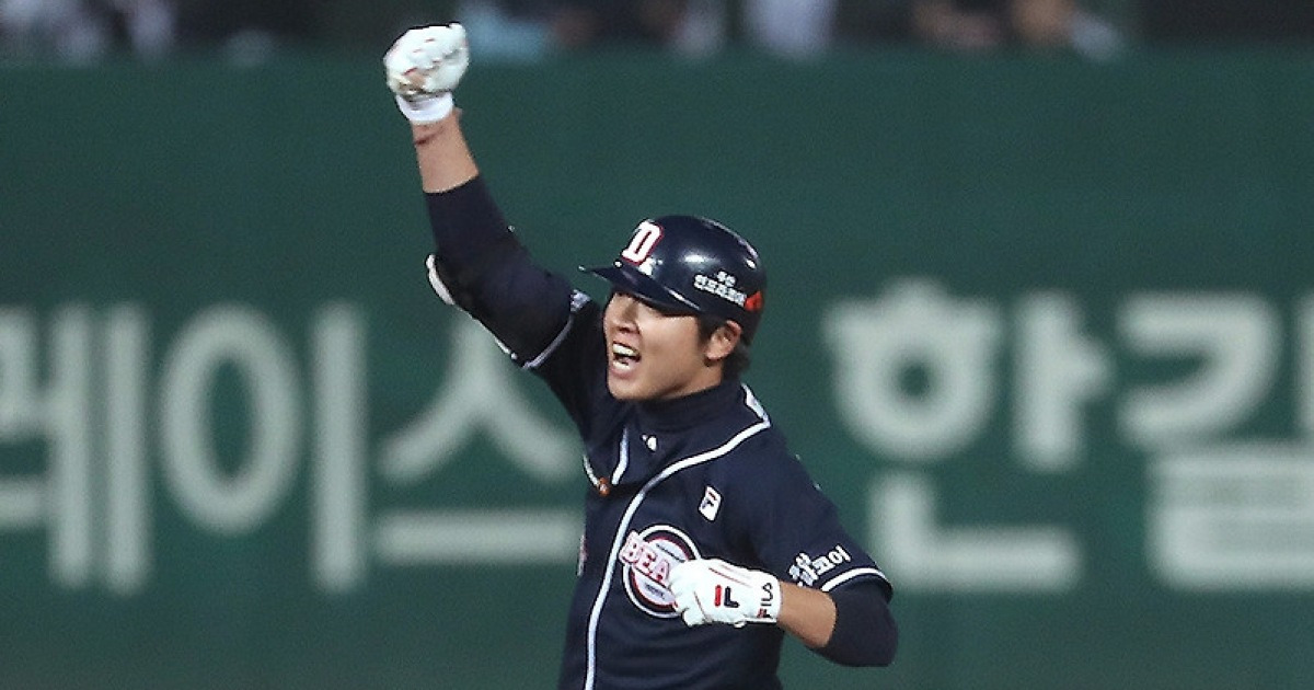 [SPO 톡] 'MVP' 정수빈, "분위기 반전 필요한 시점에 쳐 기쁘다"